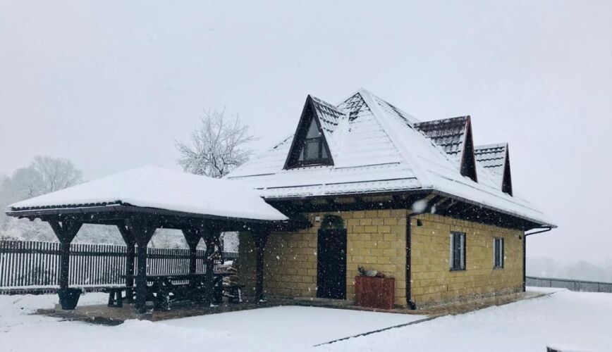 Dvuhetazhnyi S 4 Spalnymi Cottage - Краснодарский край