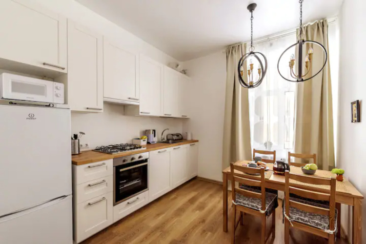 Uyutny Nevskiy Apartment - San Petersburgo