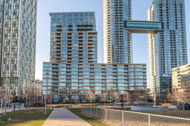Globalstay Fabulous Toronto Condo Apart-hotel - Mississauga