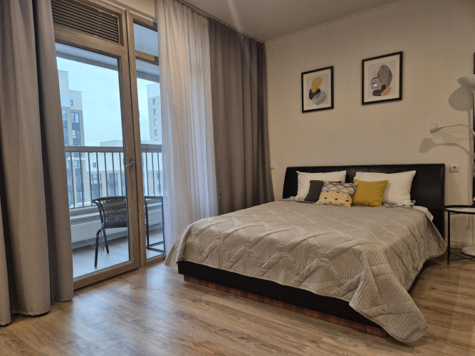 Studiya S Teploy Lodzhiey U Tts Veer-moll Flat - Russland