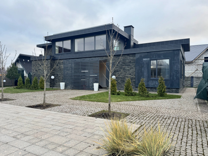 Tsely Etazh V Dome -108m2 Romantik Private House - San Petersburgo