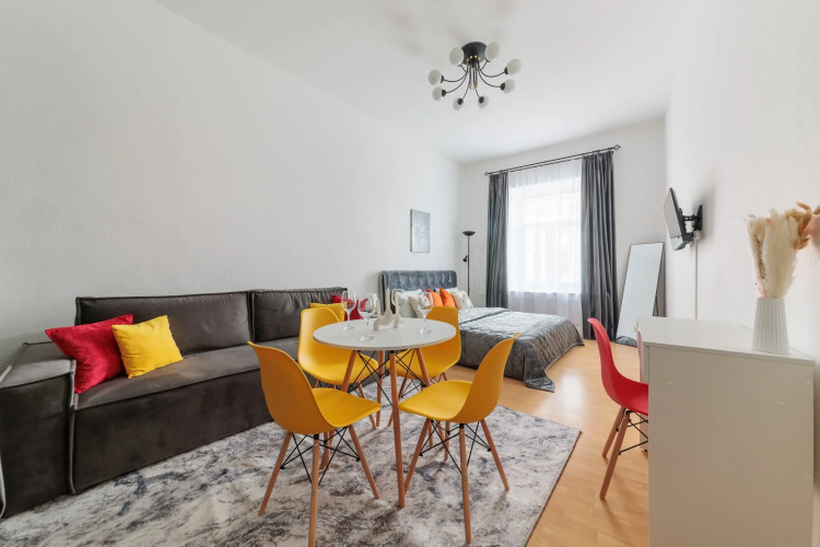 Yevro Dvukhkomnatnye U Ermitazha Apartments - 