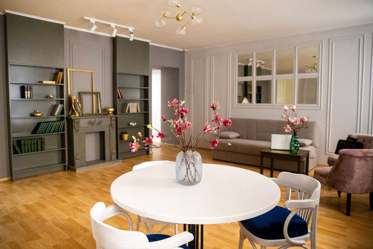 Prostornaya Tryoshka Na Chekhova Apartments - San Petersburgo