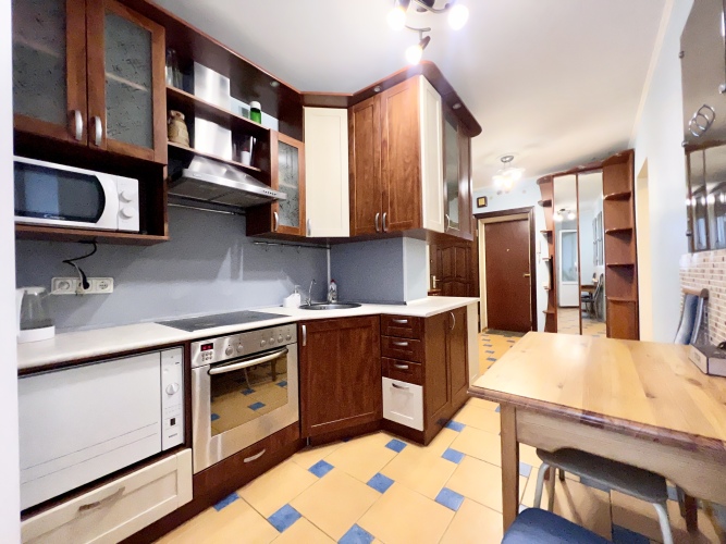 Tryohkomnatnaya Uyutnaya Kvartira Tsentr Doktrina - Almazov 5 Minut Peshkom Lodging House - Sint-Petersburg