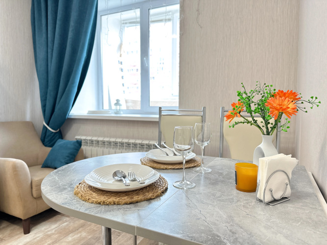 Svetlaya I Uyutnaya Odnushka Na 5 Proseke Flat - Samara