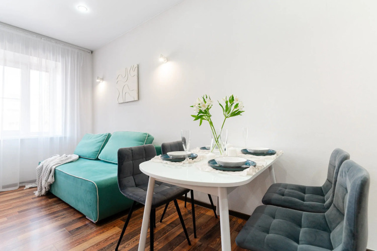 Prostornaya 2-komnatnaya Dlya Semyi Flat - Омск