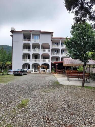 Beliy Dom Hotel - Artvin