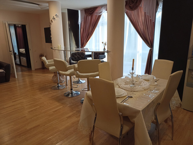 Yevrodvushka S Dzhakuzi I Saunoy 65kv.m Apartments - Moscow
