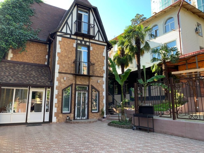 Palm Springs Sochi Private House - 索奇