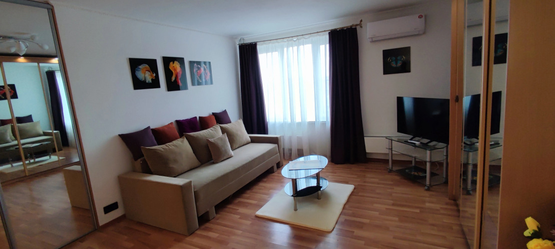 Uyutnaya Prostornaya Svetlaya U Metro V Tsentre Moskvy Flat - Moscow