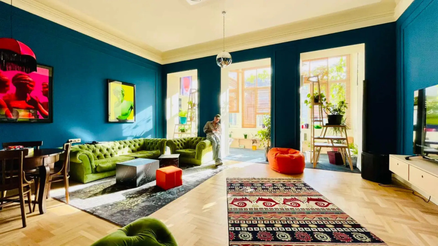 Communa Good Vibes Hostel - Tiflis