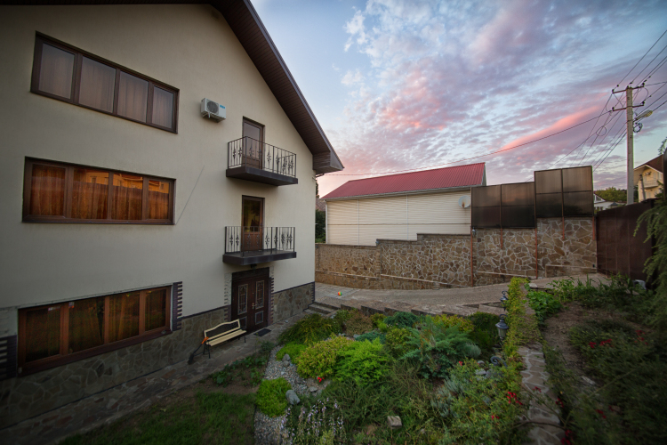 Na Lizy Chaykinoy Guest House - Sochi