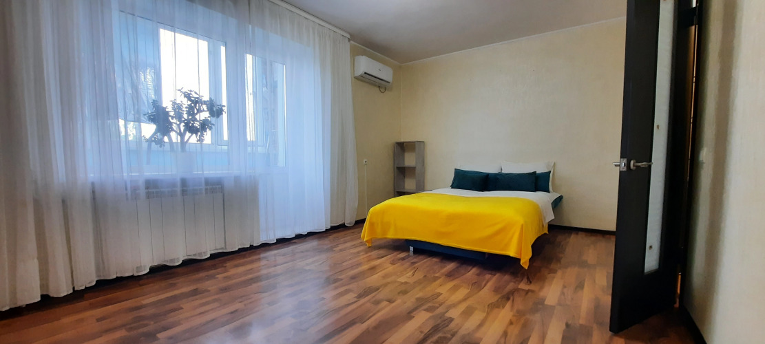 Ryadom S Tau Galereya Saratov Flat - Саратов