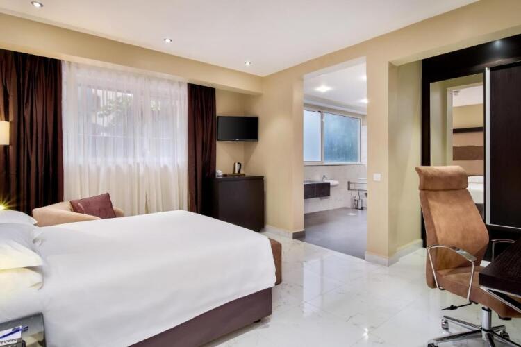 Protea Hotel By Marriott Kampala Skyz - Kampala