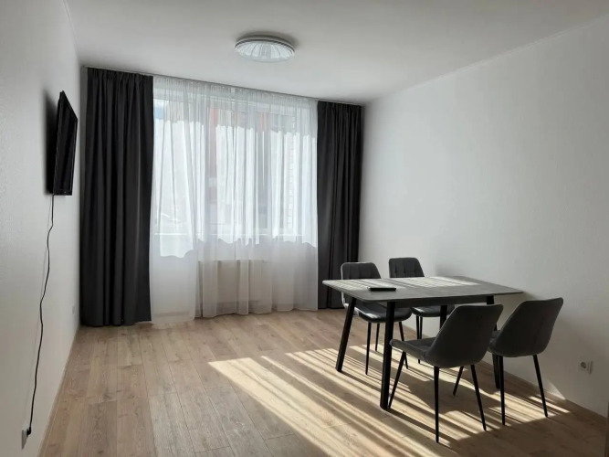 Prostornaya I Uyutnaya Flat - Yekaterinburg