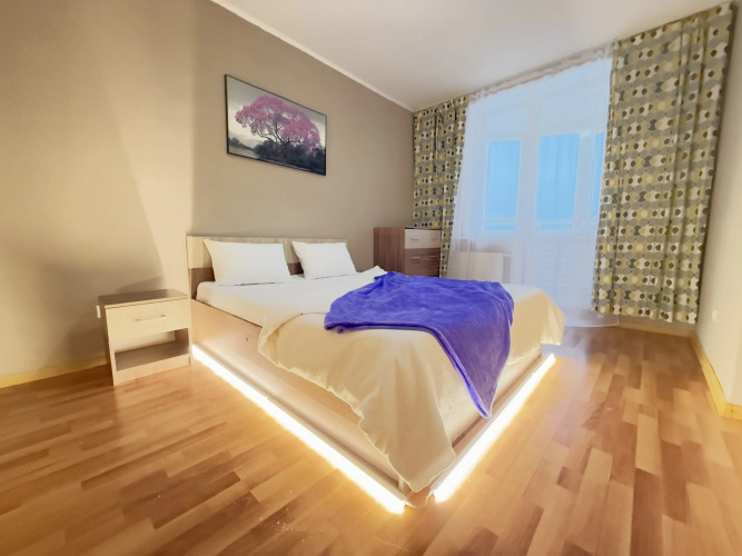Polutorka Na Perekhodnom 9 Flat - Yekaterinburg