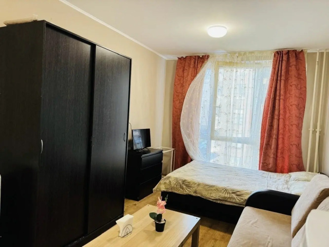 Dom Mishlen Studiya Luchi Peterburga M. Parnas Flat - San Petersburgo