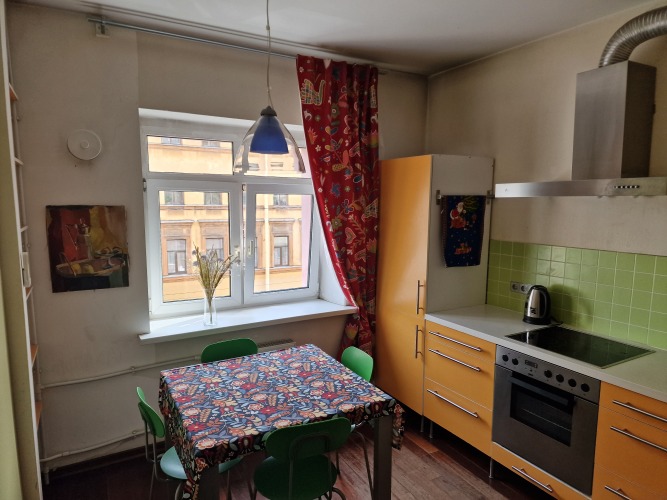 Na Ploschadi Vosstaniya Apartments - San Petersburgo, Rusia