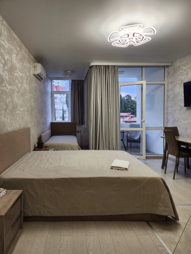 Kvartira S Vidom Na More V Tsentre Sochi Apartments - Sotschi