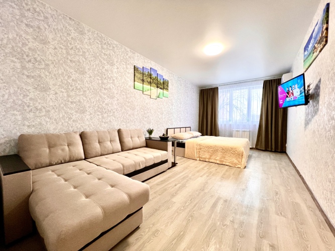 Uyutnye Apartamenty V Novom Dome Ryadom S Parkom Im.gagarina V Zhk Akademicheskiy Flat - Самара
