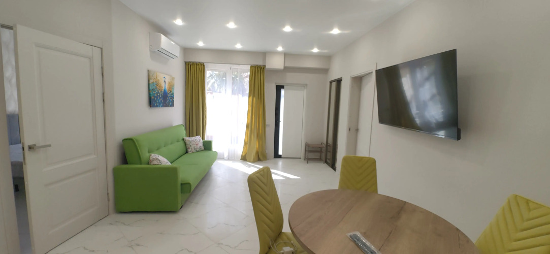 Trekhkomnatnaya Flat - Sochi