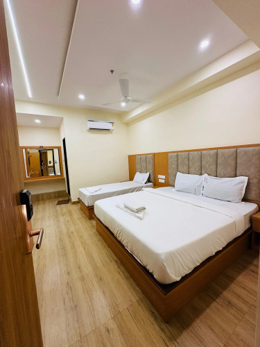 Breeze Bay Hotel - Mumbai