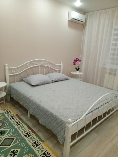 V Novom Dome Nedaleko Ot Tsentra Flat - Элиста
