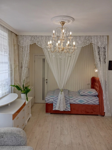 Svetlaya Veselaya Yedinichka V Dvukh Kilometrakh Ot Zhd Vokzala Flat - Minsk