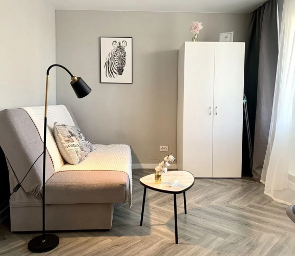 Na Sverdlovskoy Ulitse 12 Flat - Каменск-Уральский