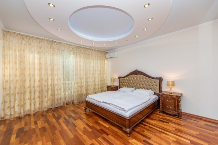 V Samom Tsentre Sochi Villa - Sochi