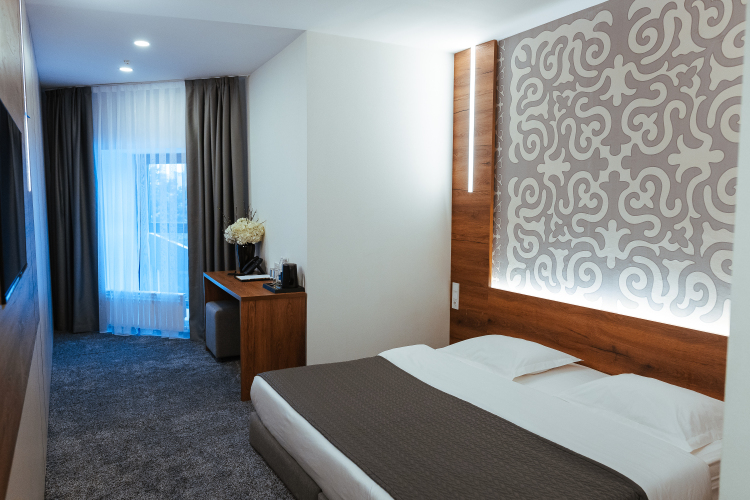Duo Hotel By Futuro Hotel - Bishkek