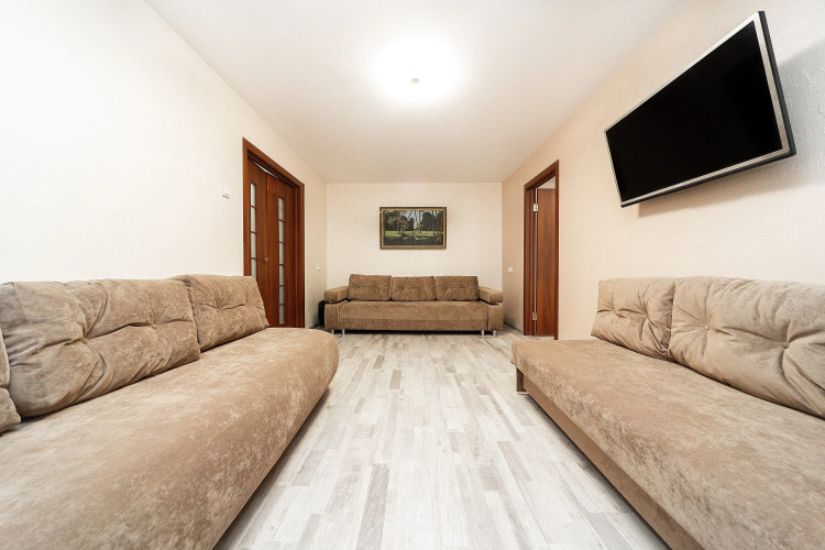 Vmestitelnaya Trekhkomnatnaya Kvartira Na Angarskoy Apartments - Minsk