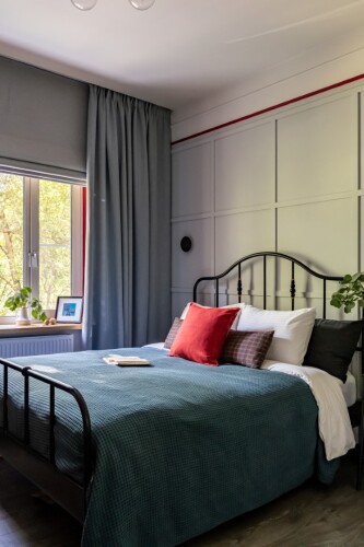 Red Lines Lodging Houses - 