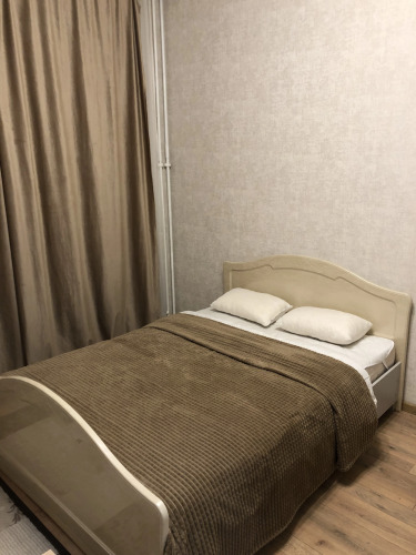 Na Ulitse Lyotchika Ulyyanina 3a Flat - Moscow Vnukovo Airport (VKO)