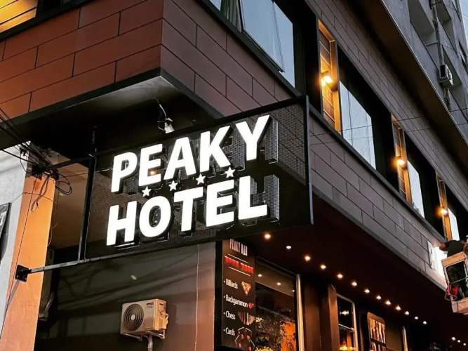 Peaky Hotel - Durrës