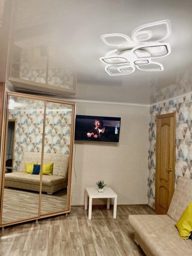 Trekhkomnatnaya V Tsentre Goroda Flat - Нефтекамск
