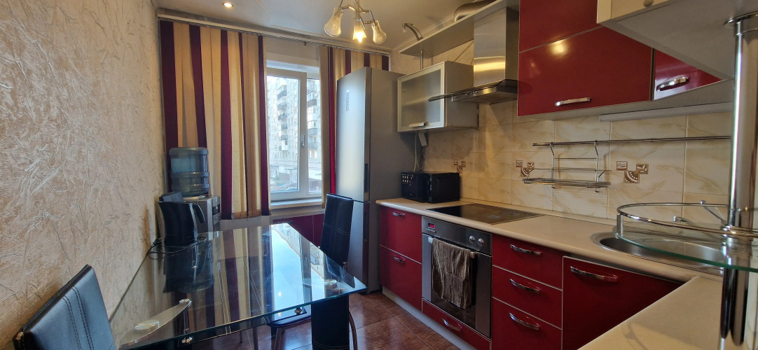 Room Hotel (Rum Khotel) Na Ulitse Tolyyatti 42 Apartments - Новокузнецк