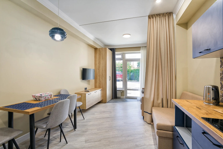 Na Massandre Flat - Yalta