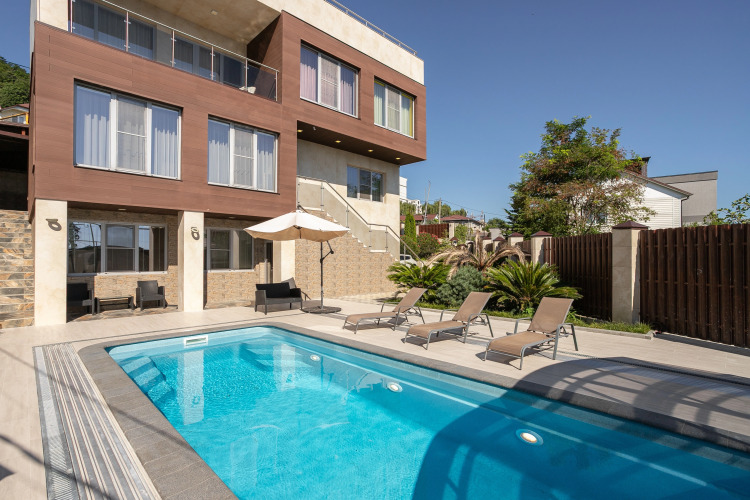 Prostornyiy Dom V Sochi S Bassejnom Villa - Sochi