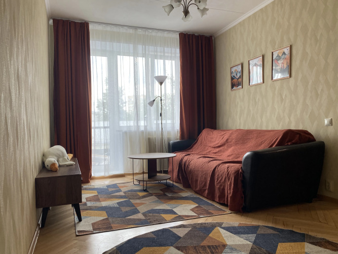 Kvartira Trekhkomnatnaya V Tsentre Moskvy Lodging House - Moskou