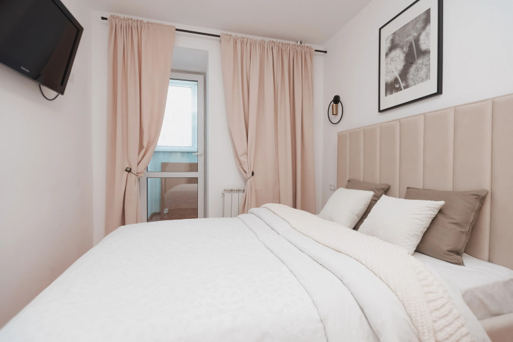 Studiya Aparthause S Udobnoy Lokatsiey I Beskontaktnym Zaezdom Flat - Ekaterinburg