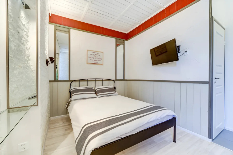 Avrora Na Pochtamtskoj  Guest House - Saint Petersburg, Russia