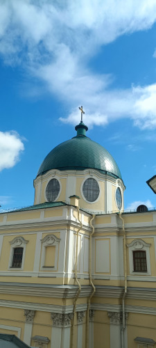 S Vidom Na Baziliku Svyatoy Yekateriny Na Nevskom Prospekte Flat - Saint Petersburg (Russia)