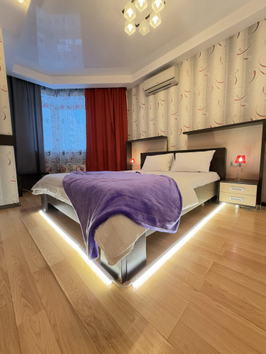 Na Surikova 53a Flat - Yekaterinburg