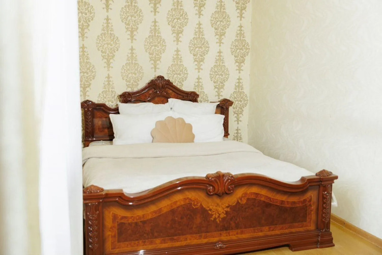 Na Prosp Pobeda Revolyutsii, D 130a Flat - Шахты