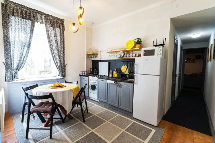 Dvuhkomnatye S Dzhakuzi Apartments - San Petersburgo, Rusia