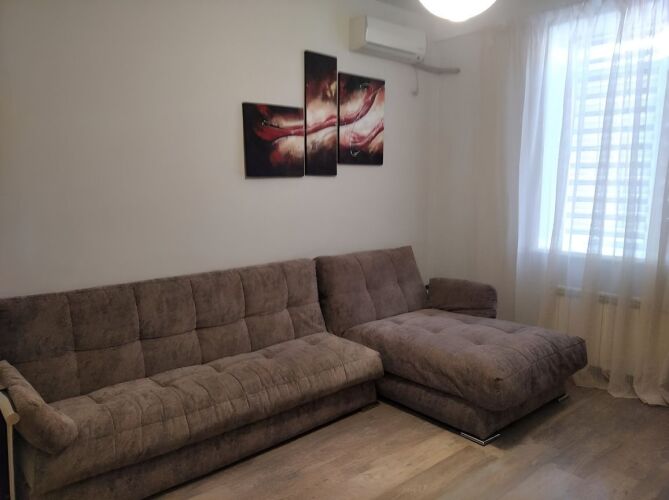 S Vysokimi Potolkami V Tsentre Volgograda Flat - Volgograd