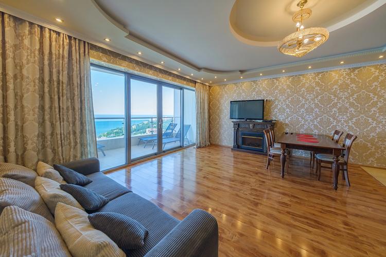 Trekhkomnatnaya Vidovaya 120m2 S Panoramnym Vidom I 2 Spal'nyami Flat - Sochi