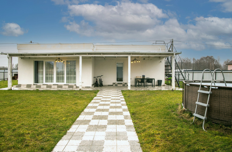 Roskoshny S Baney Private House - Калининград