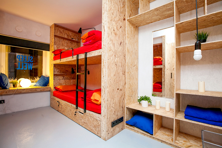 Simple Gorokhovaya Guest House - Saint Petersburg, Russia